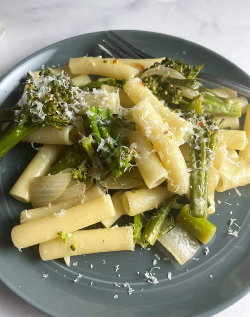 Easy Broccolini Pasta Recipe with Garlic - Cooking Chat